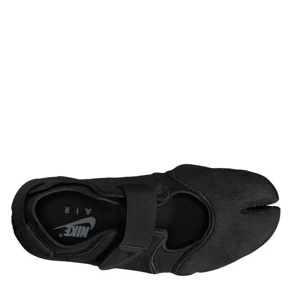 Nike Mesh Panel Casual Shoes