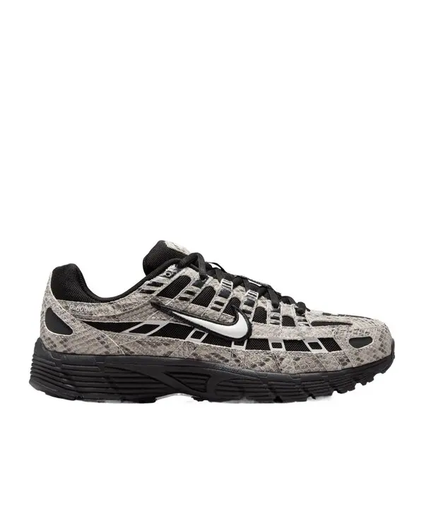Nike Chunky Retrostyle Sneakers - Black