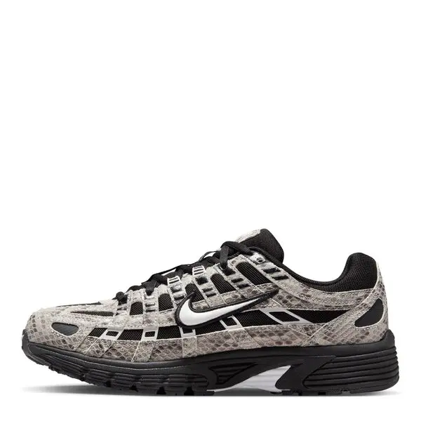 Nike Chunky Retrostyle Sneakers