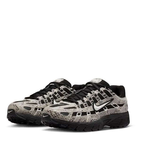 Nike Chunky Retrostyle Sneakers