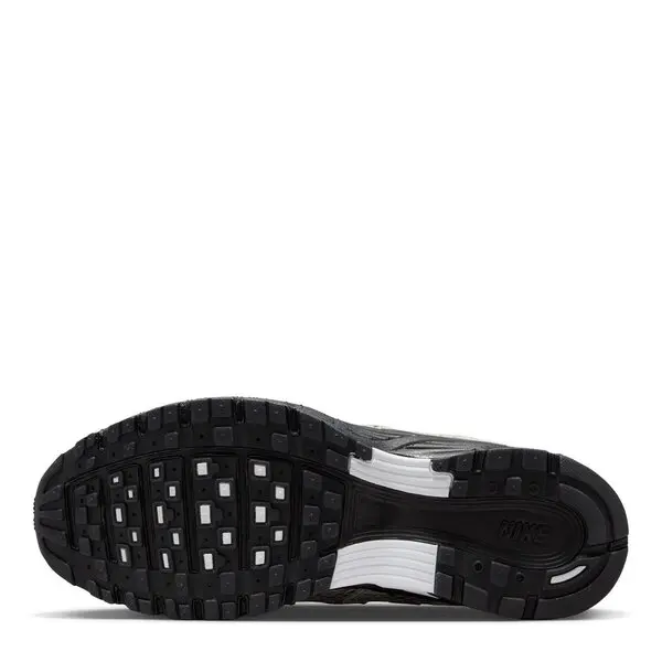 Nike Chunky Retrostyle Sneakers
