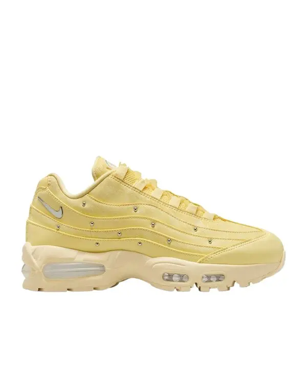 Nike Slim Qs Low Top Sneakers