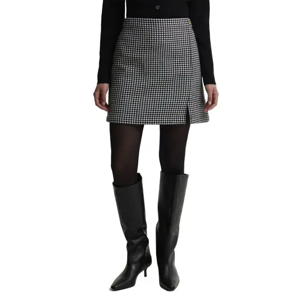 Barbour Minimalist Short Skirt
