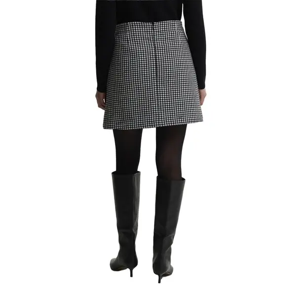 Barbour Minimalist Short Skirt