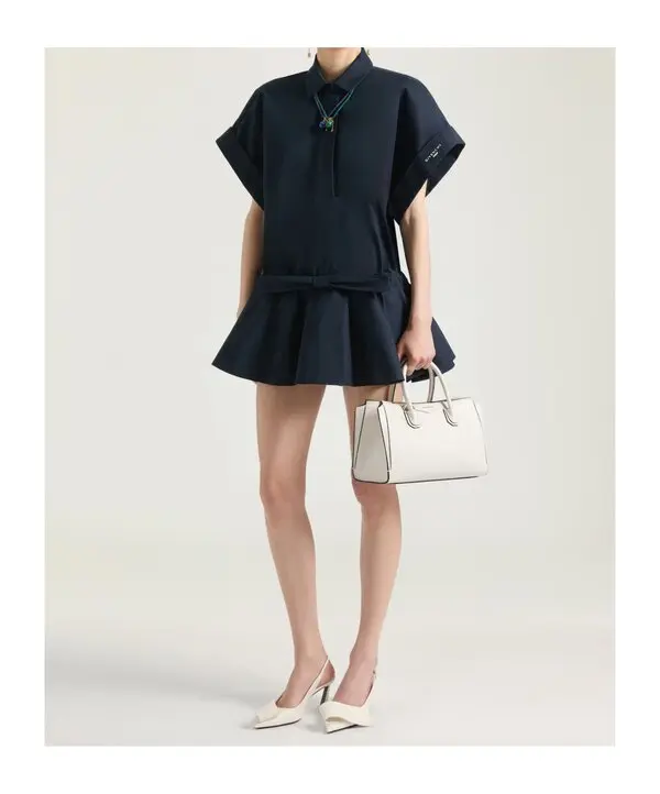 Givenchy Small Antigona Catchall Bag In Shiny Grained Leather