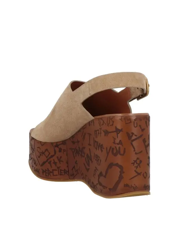Chloé Buckle Fastening Sandals