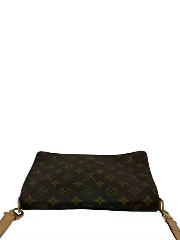 LOUIS VUITTON Monogram Musette Tango Crossbody Bag