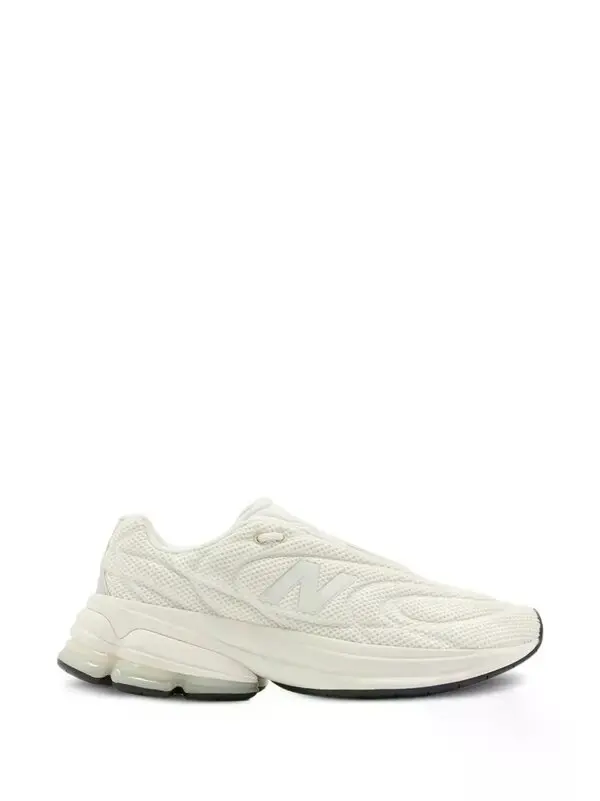 NEW BALANCE Lace-up Round Toe Chunky Rubber Sole Sneakers - White