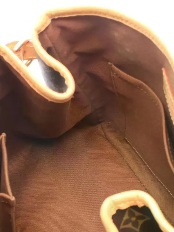 LOUIS VUITTON Monogram Batignolles Handbag