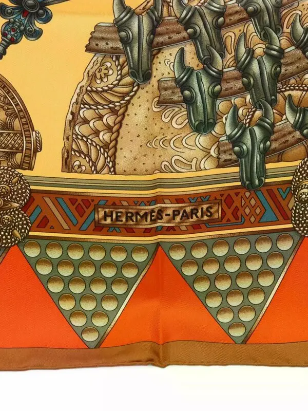 Hermès 2010s 90 Carré L'or Des Chefs Scarf