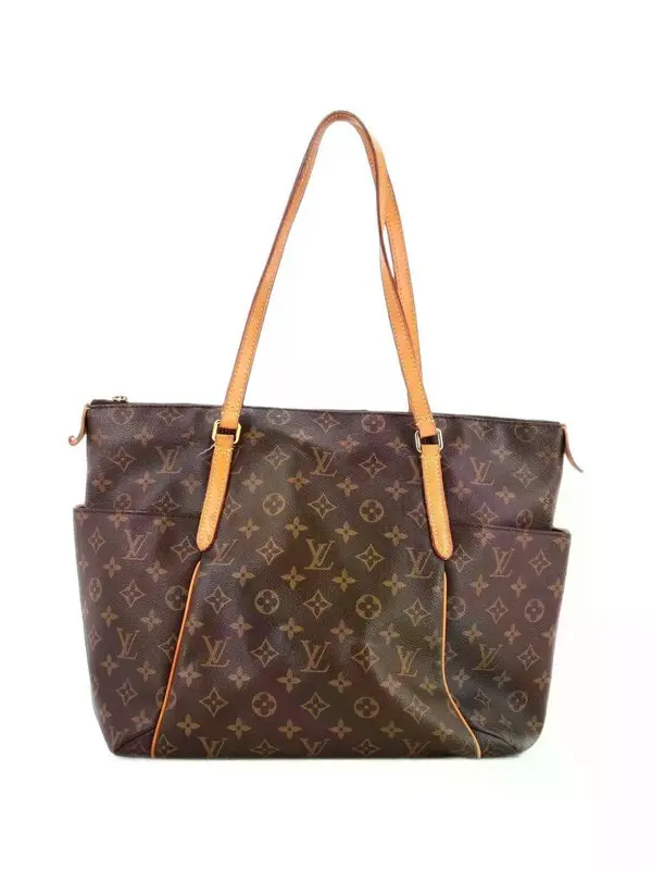LOUIS VUITTON Monogram Canvas Gm Shoulder Bag - Brown