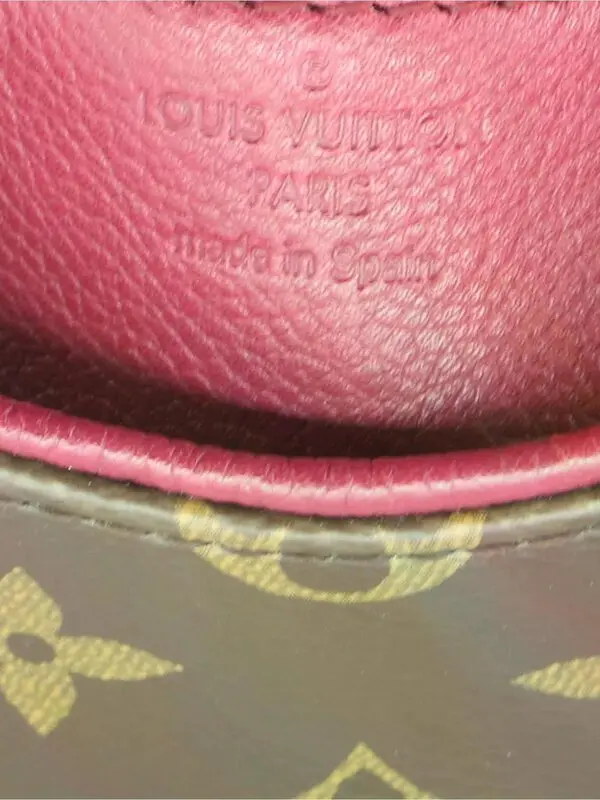 LOUIS VUITTON Pallas Chain Monogram Canvas And Calfskin Shoulder Bag - Brown