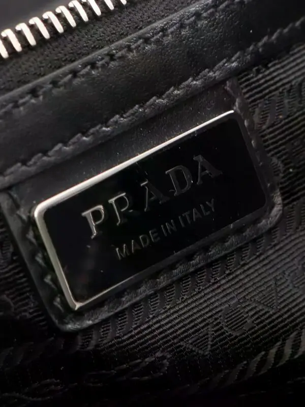 Prada 2013-2026 Vitello Daino Crossbody Bag - Black