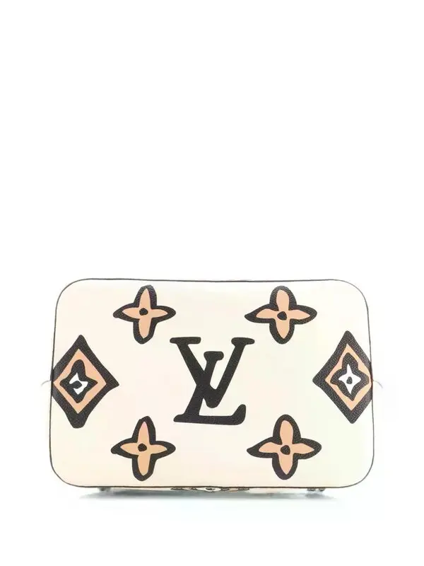 LOUIS VUITTON Neonoe Handbag Wild At Heart Monogram Giant Mm Bucket Bag - Neutrals