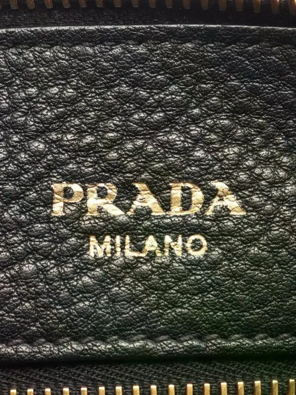 Prada 2010-2026 Vitello Daino Zip Top Satchel
