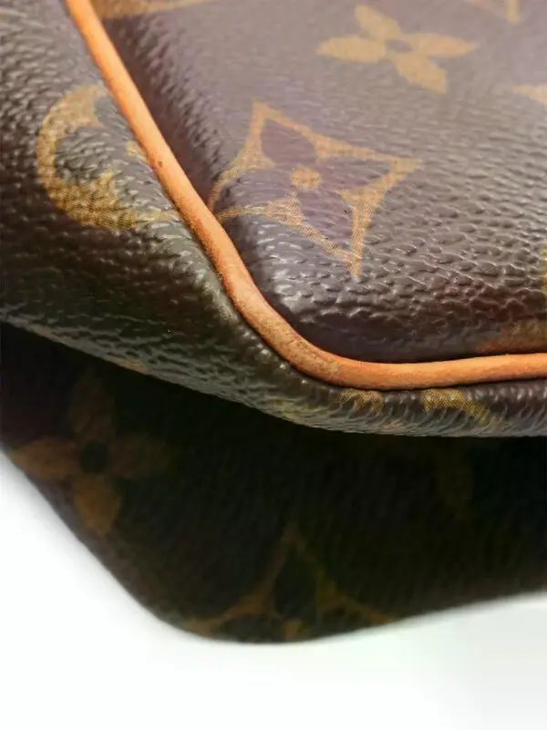 LOUIS VUITTON Monogram Shoulder Bag