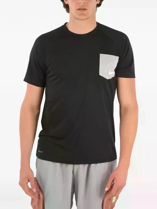 Nike Logo-print Pocket T-shirt