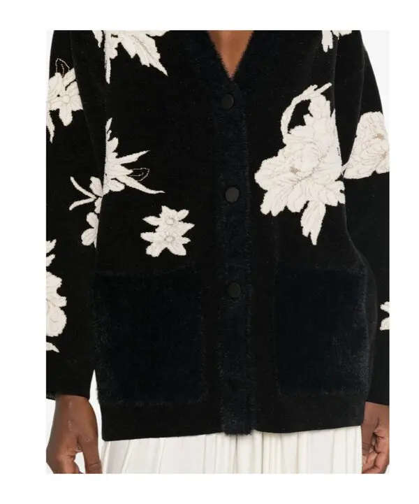 FORTE_FORTE Floral-embroidered Knit Top
