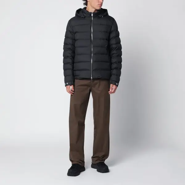 Moncler Arneb Short Down Jacket