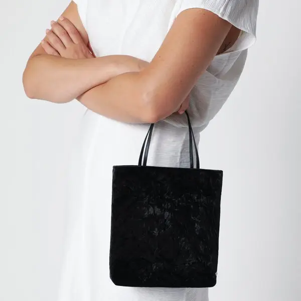 VALESQUE Thea Velvet Tote Bag