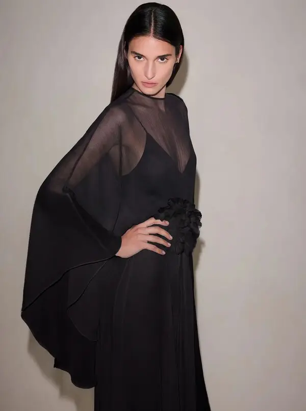 Alexis Ondessa Gown - Black