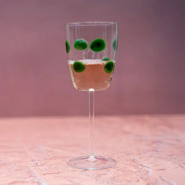 VIETRI Drop Wine Glass