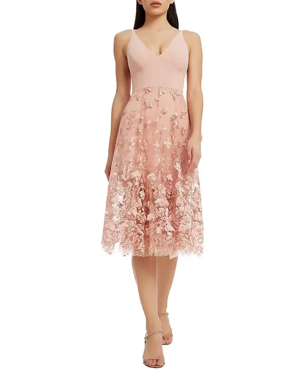 Dress The Population Darleen V-neck Floral Applique Fit-and-flare Gown - Blush