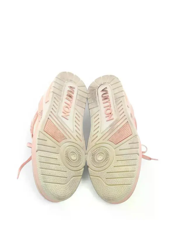 LOUIS VUITTON 2024 Logo Sneakers
