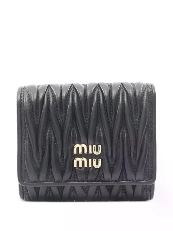Miu Miu 2020s Matelassé Trifold Wallet - Black