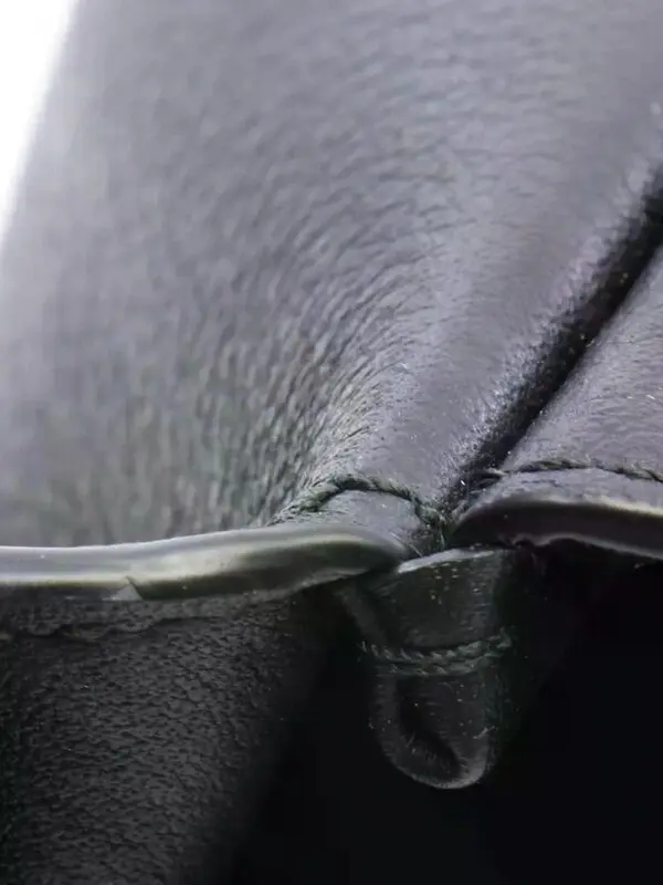 Saint Laurent Le 5 À 7 Tote Bag - Black