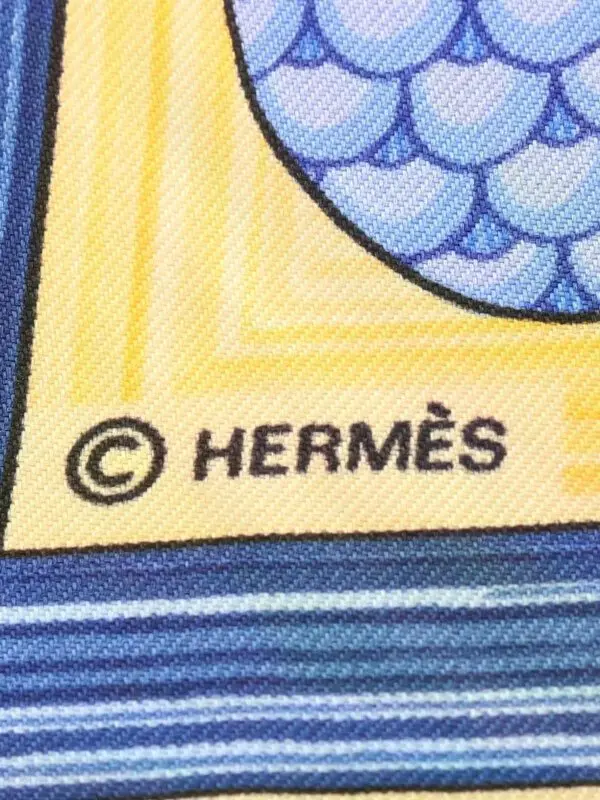 Hermès 2010s 90 Carré La Mare Aux Canards Scarf - Yellow