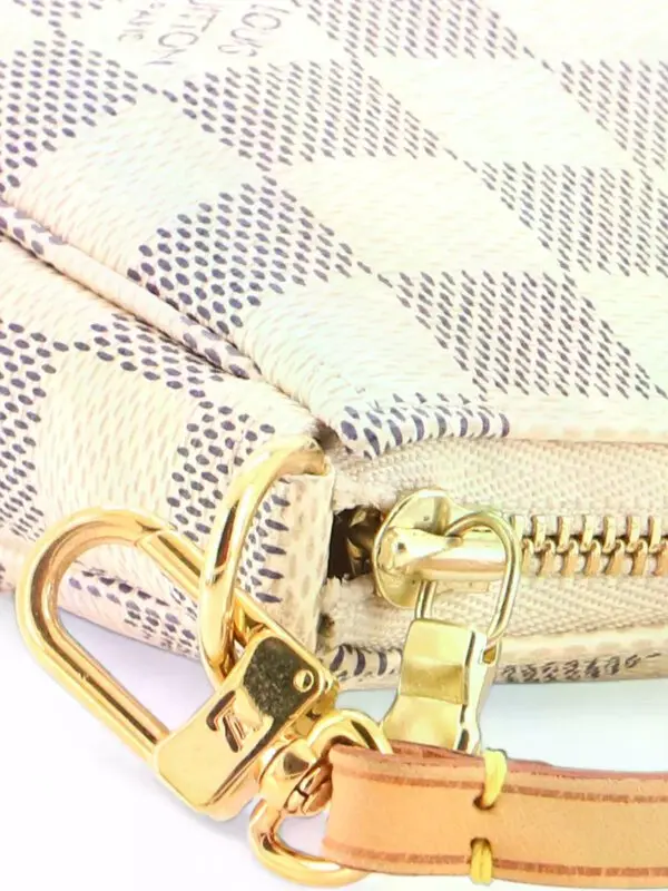 LOUIS VUITTON Pochette Accessoires Damier Clutch Bag