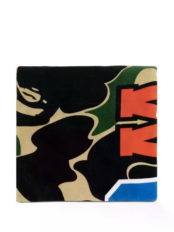 A BATHING APE Abc Camo Shark Beach Towel - Green