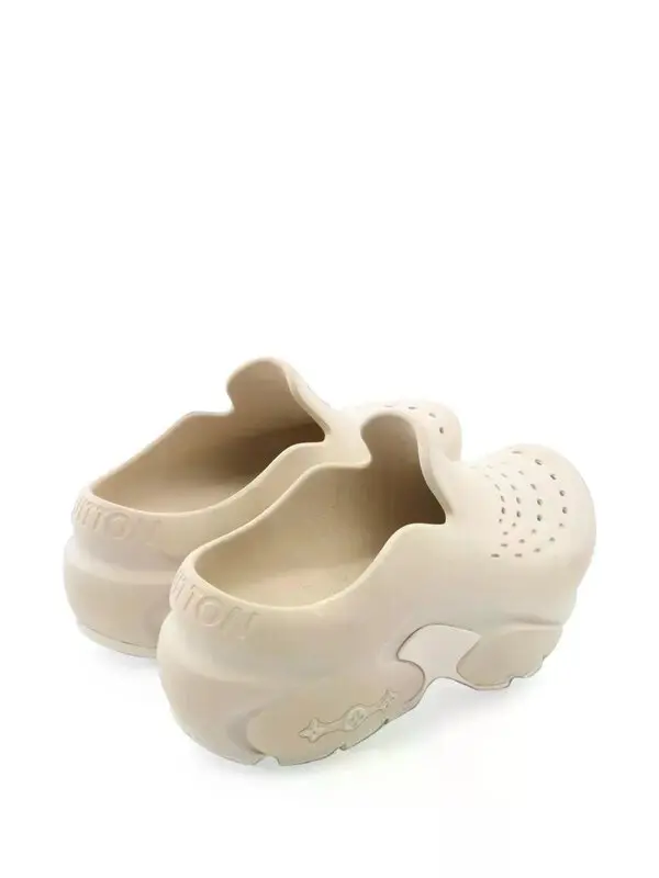 LOUIS VUITTON 2020s Shark Line Slip-on Sandals