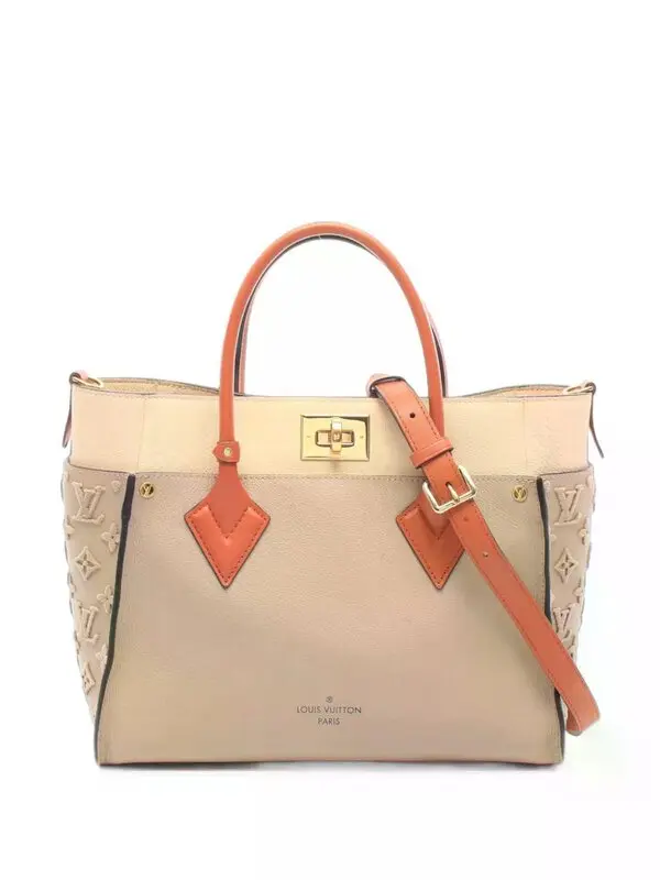 LOUIS VUITTON 2021s On My Side Monogram Tote Bag - Neutrals