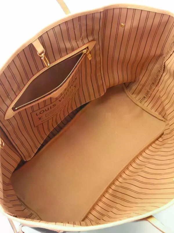 LOUIS VUITTON 2021 Gm Neverfull Tote Bag - Brown