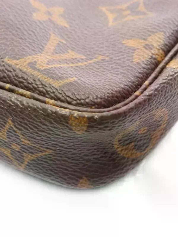 LOUIS VUITTON 2000 Pochette Accessoires Monogram Shoulder Bag