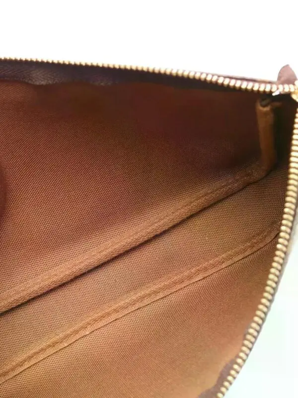LOUIS VUITTON Pochette Accessoires Monogram Bag