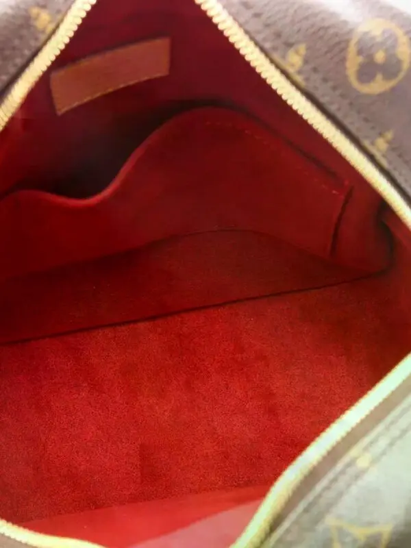 LOUIS VUITTON Monogram Tote Bag