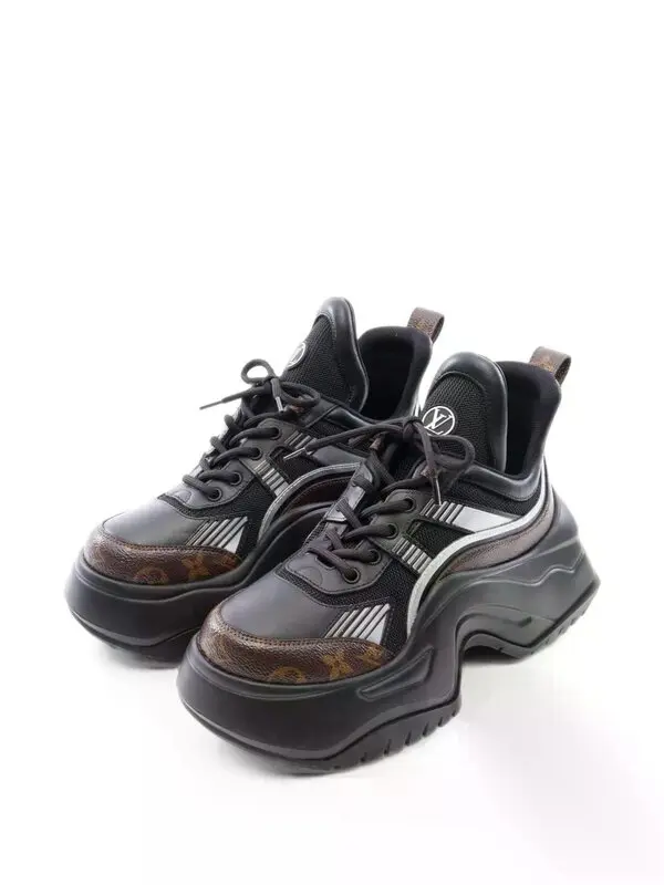 LOUIS VUITTON 2023 Archlight 2.0 Line Monogram Sneakers - Black