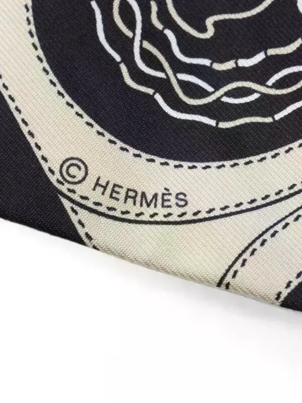 Hermès 2010s Festival Des Amazones Scarf - Neutrals