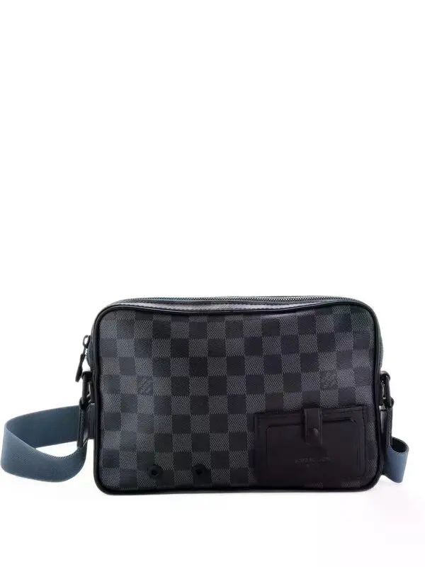 LOUIS VUITTON Alpha Messenger Bag Damier Graphite Crossbody Bag - Black