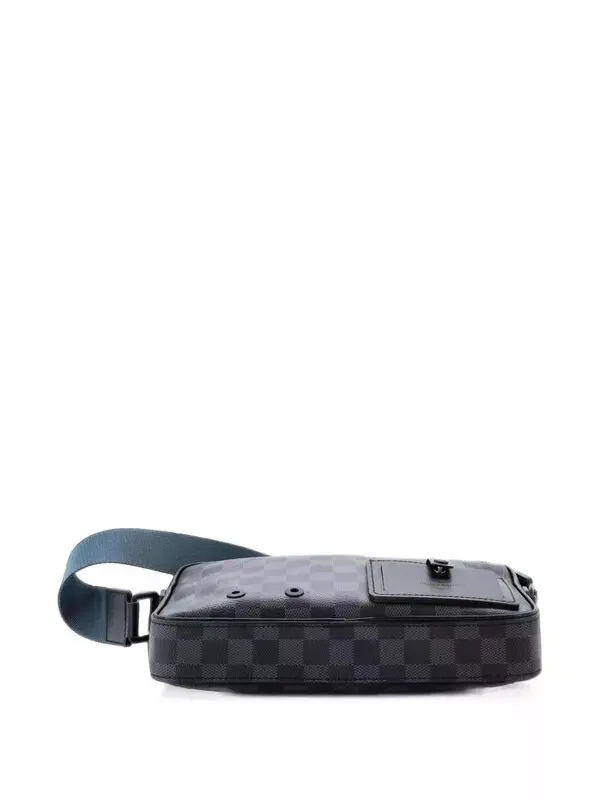 LOUIS VUITTON Alpha Messenger Bag Damier Graphite Crossbody Bag