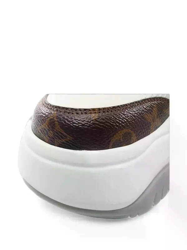 LOUIS VUITTON 2023 Arclight 2.0 Line Monogram Low-top Sneakers