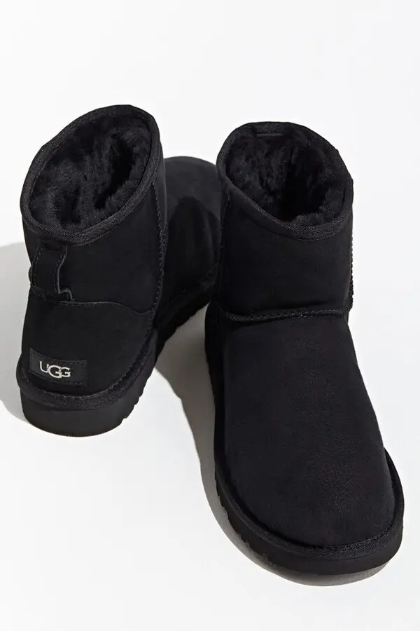UGG Classic Mini Low Profile Boots - Black