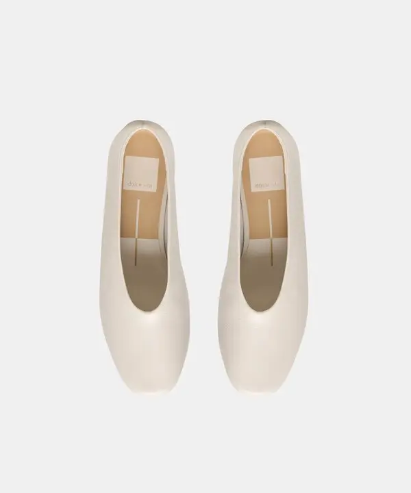 DOLCEVITA Dolce Vita Andey Leather Block Heel Flats