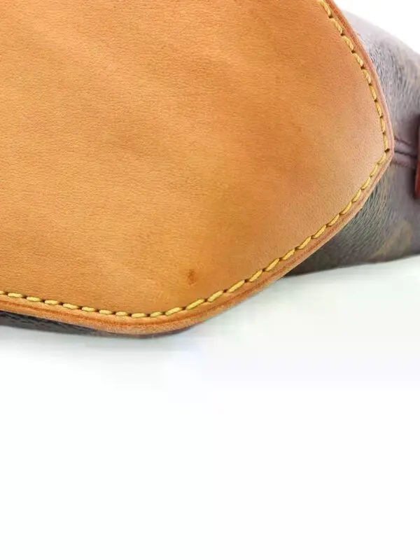 LOUIS VUITTON 2002 Trotteur Monogram Shoulder Bag