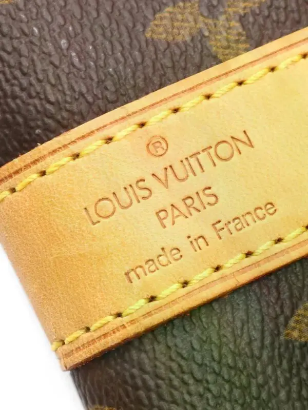 LOUIS VUITTON Keepall Bandoulière Monogram Boston Bag