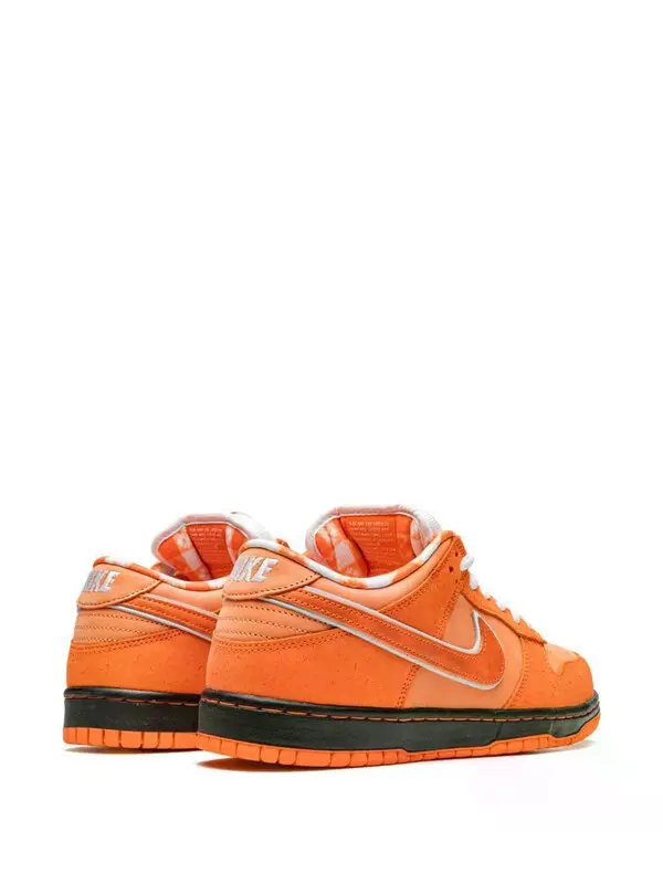 Nike Dunk Low Sneakers