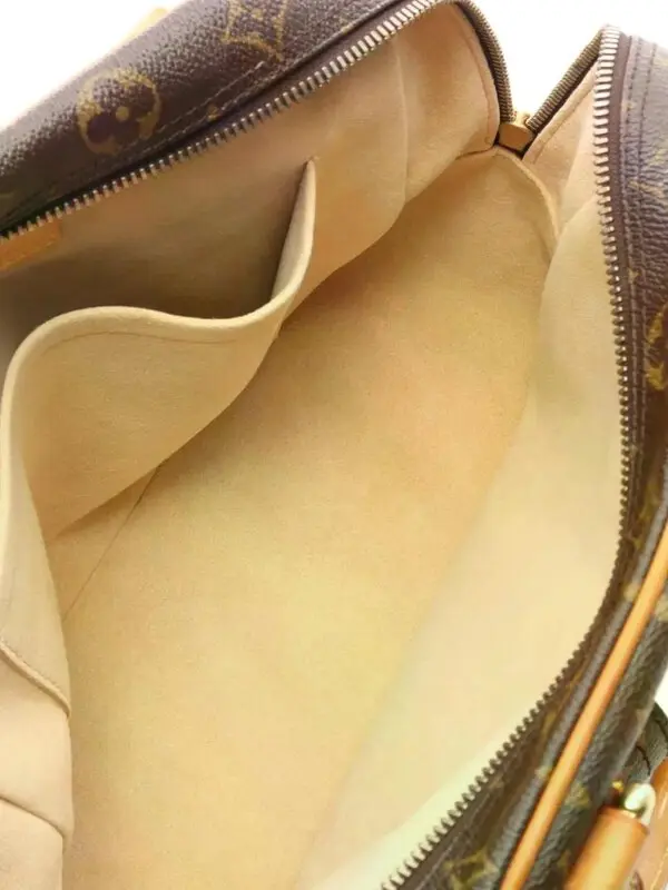 LOUIS VUITTON Monogram Manhattan Pm Tote Bag